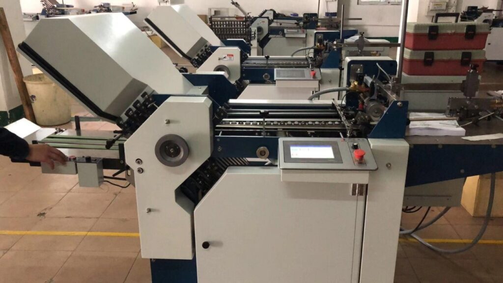 Unitec P 360 - 470 - 530 leaflet suction folding machines - Imagraf